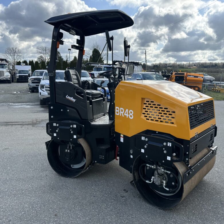 Paving & Light Construction | Rollins Machinery